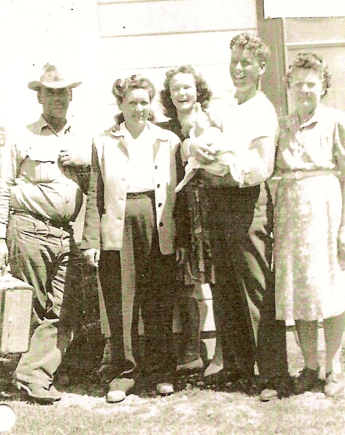 The Ancestor I’d Like To Meet: Ettie Belle Harris – Family Locket